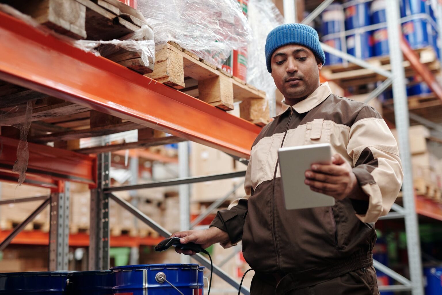 Maximizing Efficiency: Management Software Solution for Distribution ...